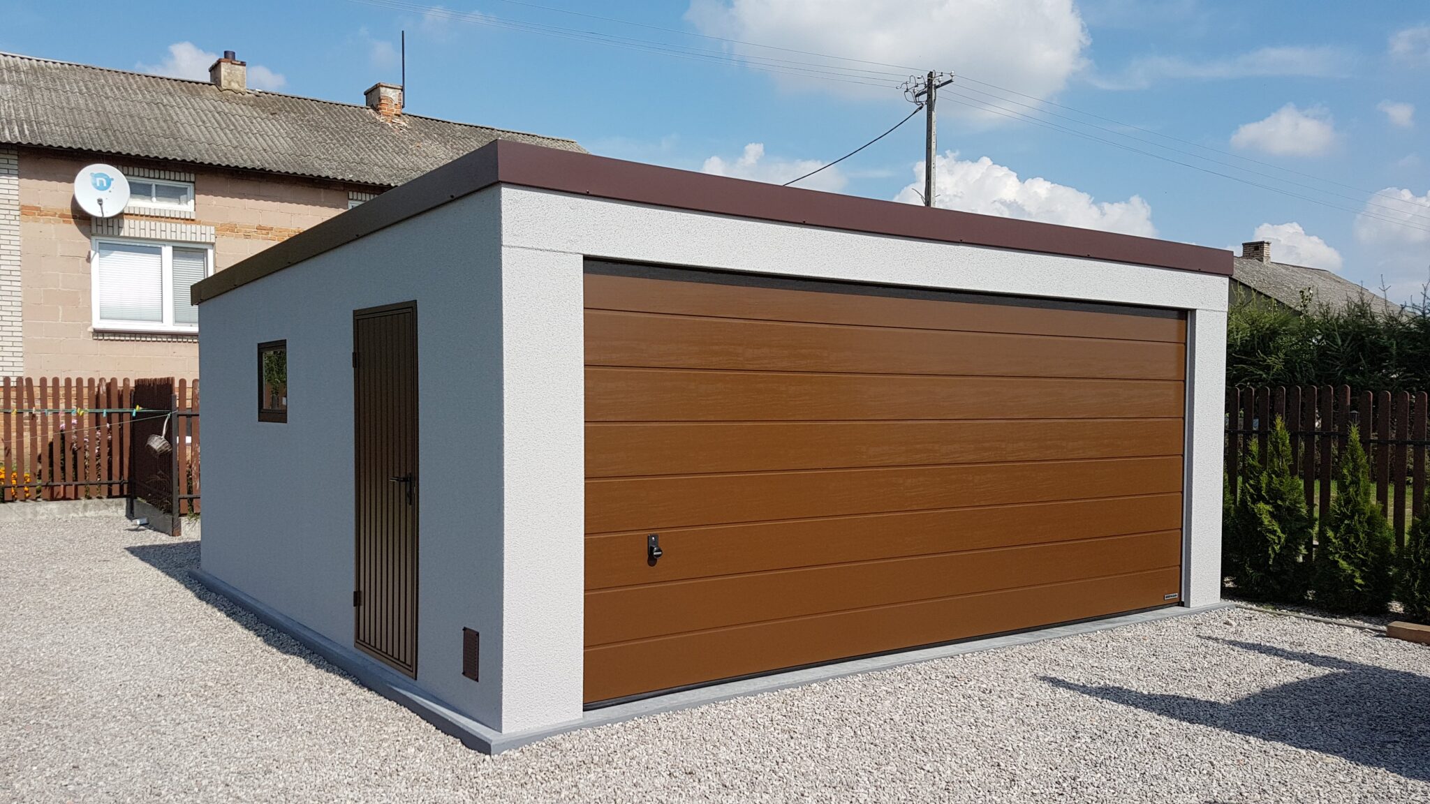 Garaże Tynkowane i Blaszane Lublin | jakmurowane.pl